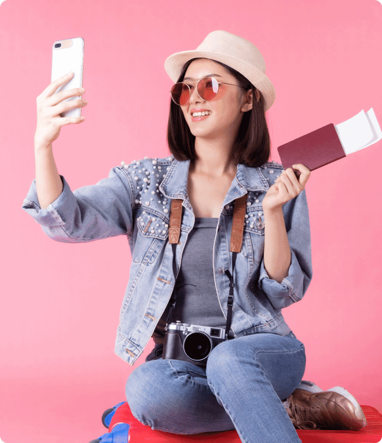 Turn Travellers' Experiences into Shareable Videos - BrandLens